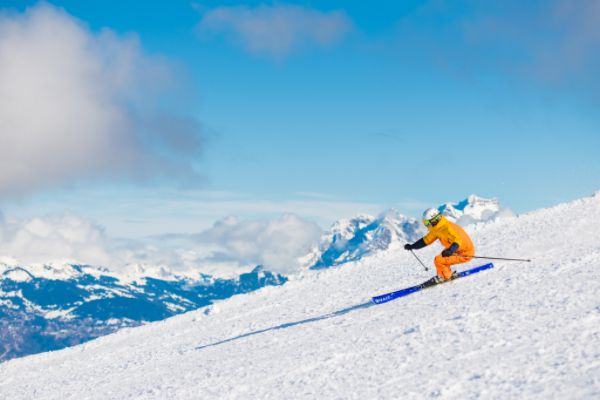 Vote for Sunweb « World's Best Ski Tour Operator 2021 « World Ski Awards